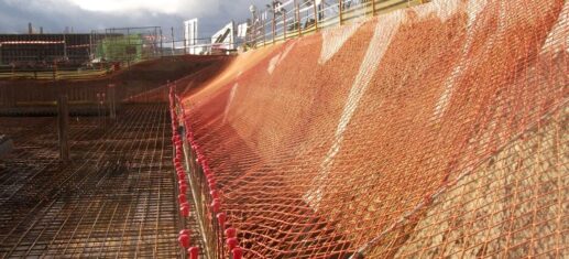 Protección de taludes mediante redes o mallas en obras